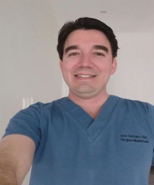 Iván González Diaz Dentalroli